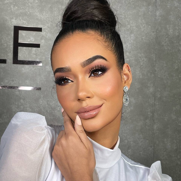 Ingrid Dias — Bio Site