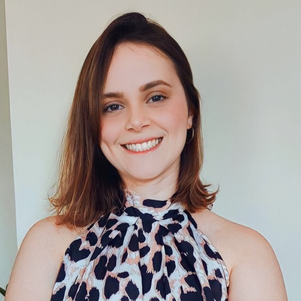 Raissa Alves — Bio Site