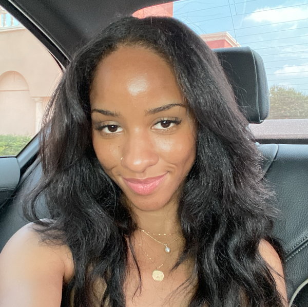 Dyani Neves — Bio Site