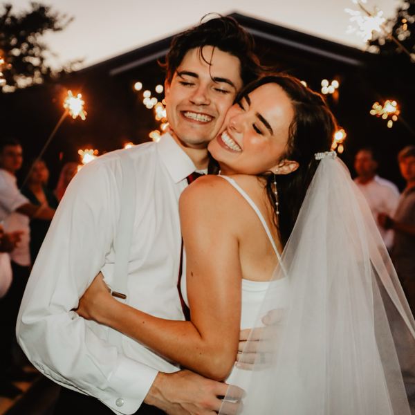 Shayna's Wedding Hacks — Bio Site