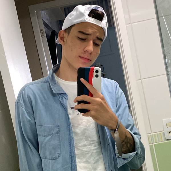 Victor Vicente — Bio Site