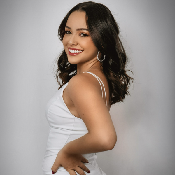 Sarah Mendes — Bio Site