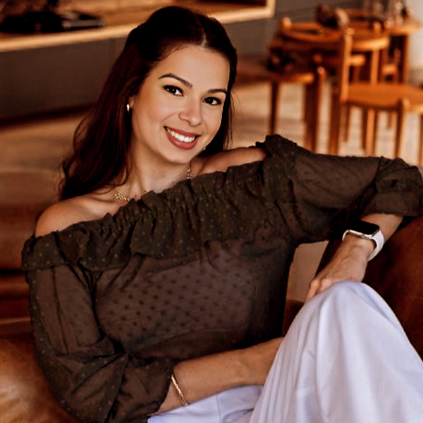 Emily Marquess — Bio Site