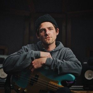 Luke Roes — Bio Site