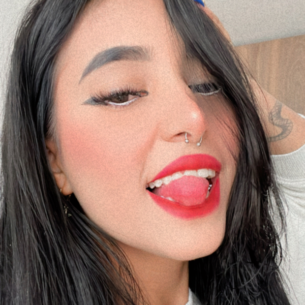 Lois Connor — Bio Site