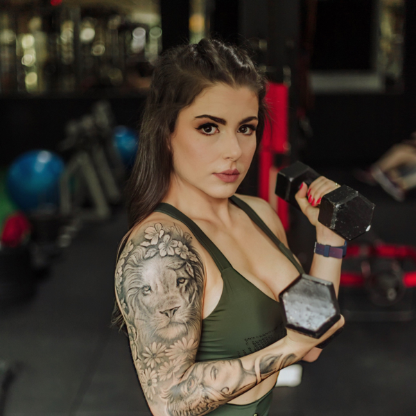 Leticia Lopes - Personal Trainer — Bio Site