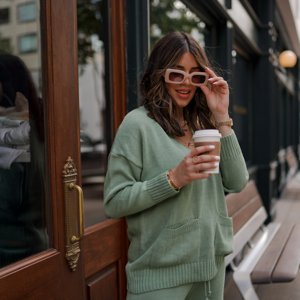 Stephanie Cruz — Bio Site