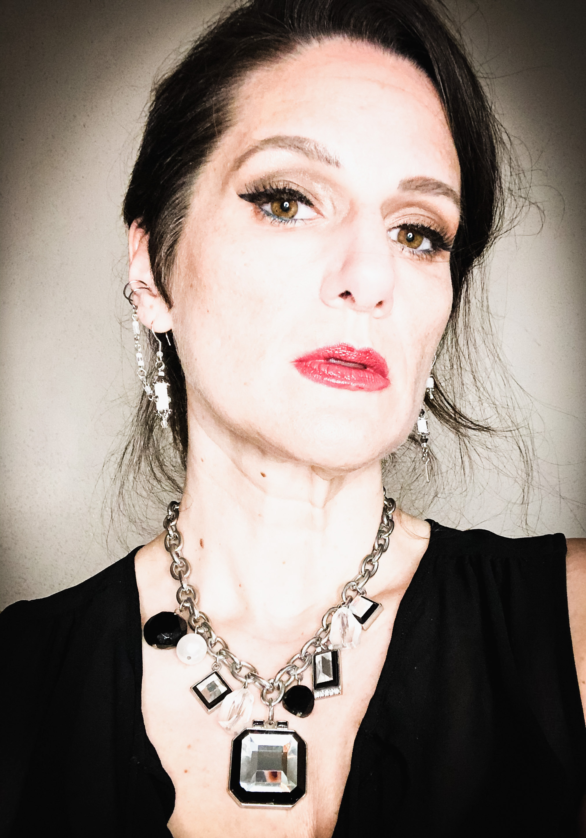 Jessica Cervantes — Bio Site