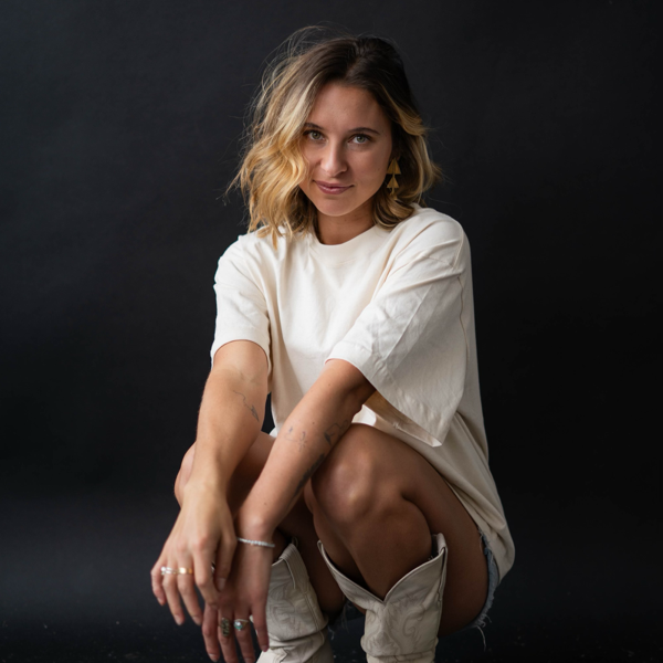 Amanda Fowler — Bio Site