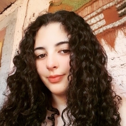 Fernanda Hernandes — Bio Site