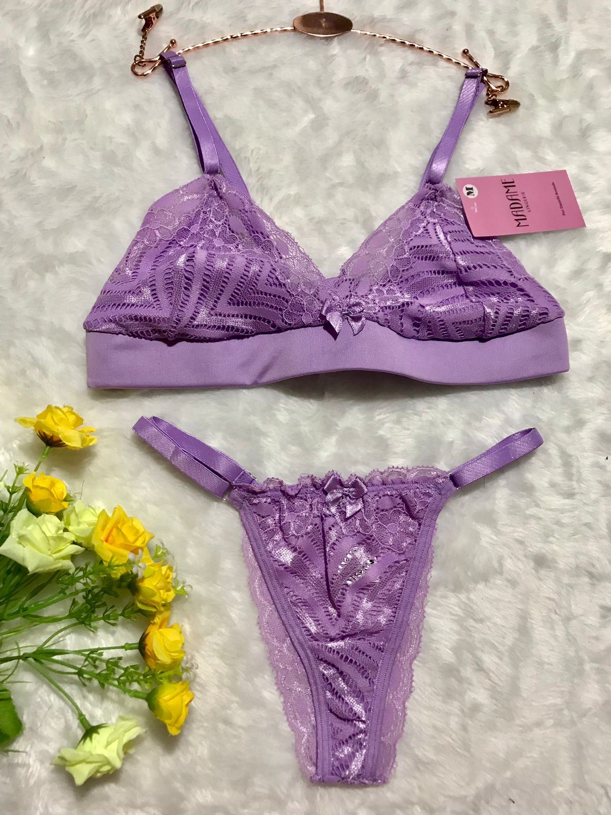 Madame Lingerie — Bio Site