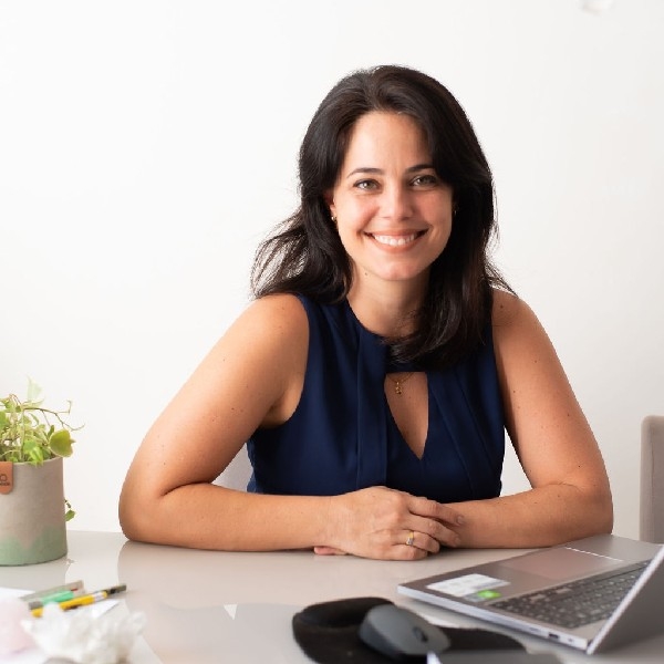 Maria Fernanda Fontes — Bio Site