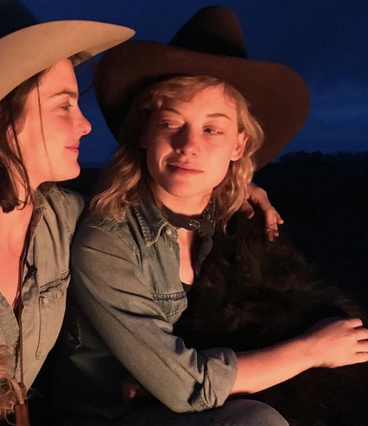 Mia Allen — Bio Site