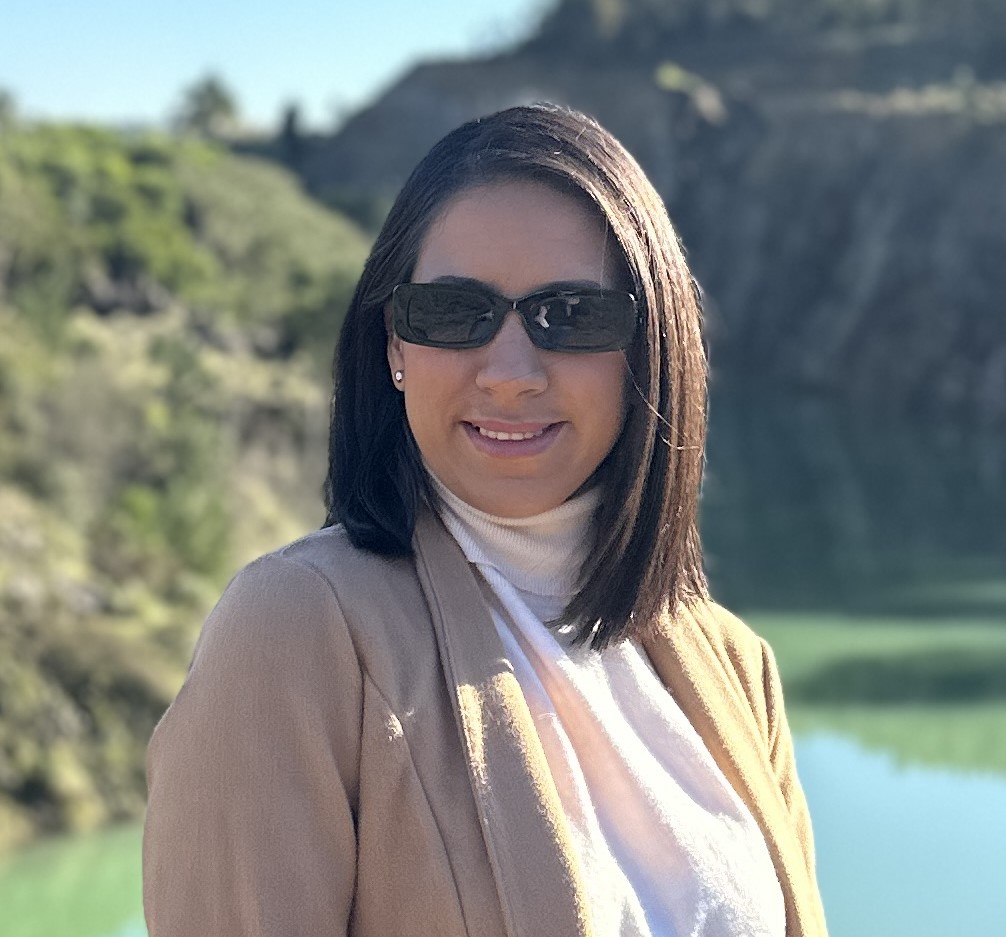 Nayara Prado 🇵🇹 — Bio Site