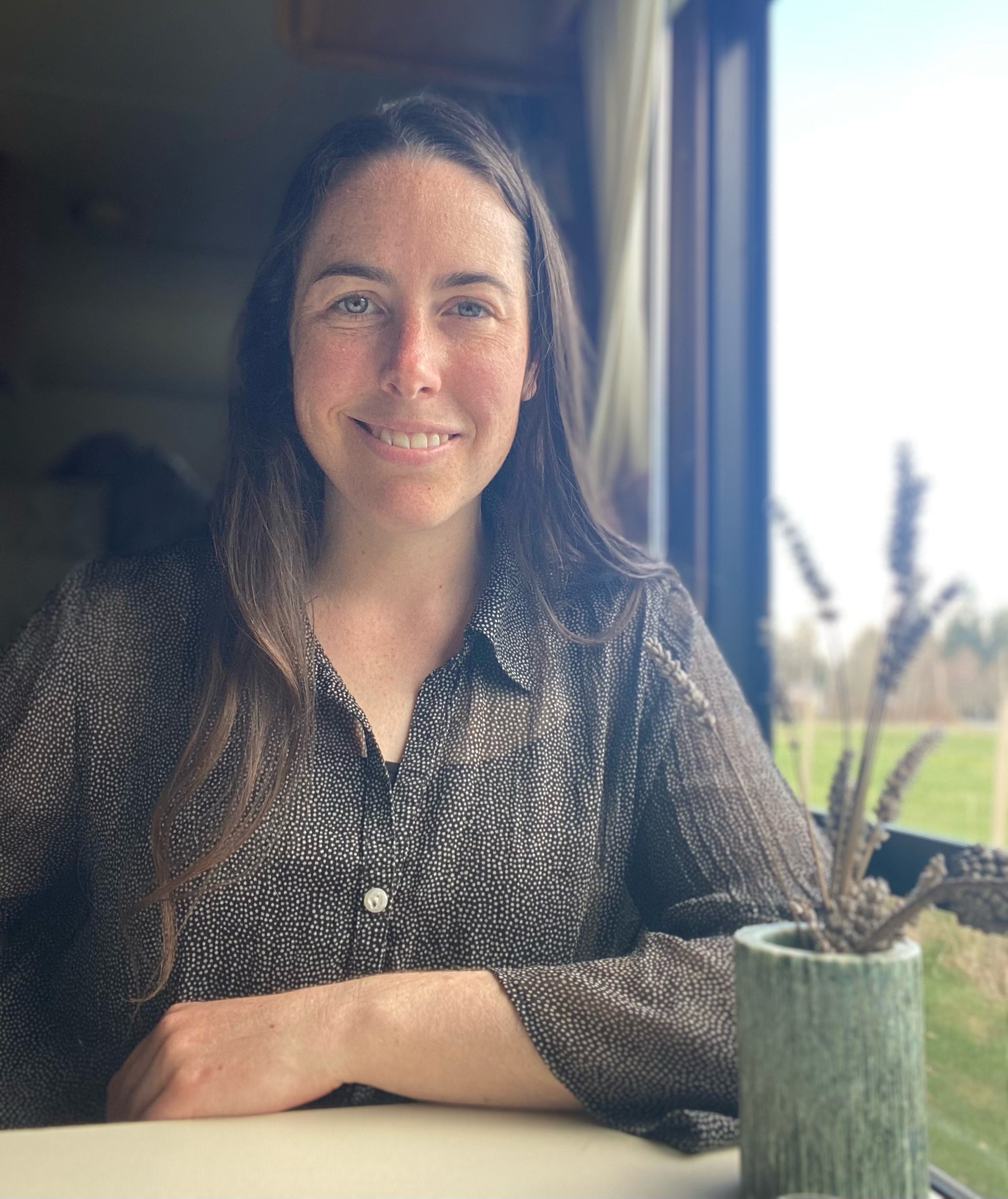 Emma Hickey — Bio Site