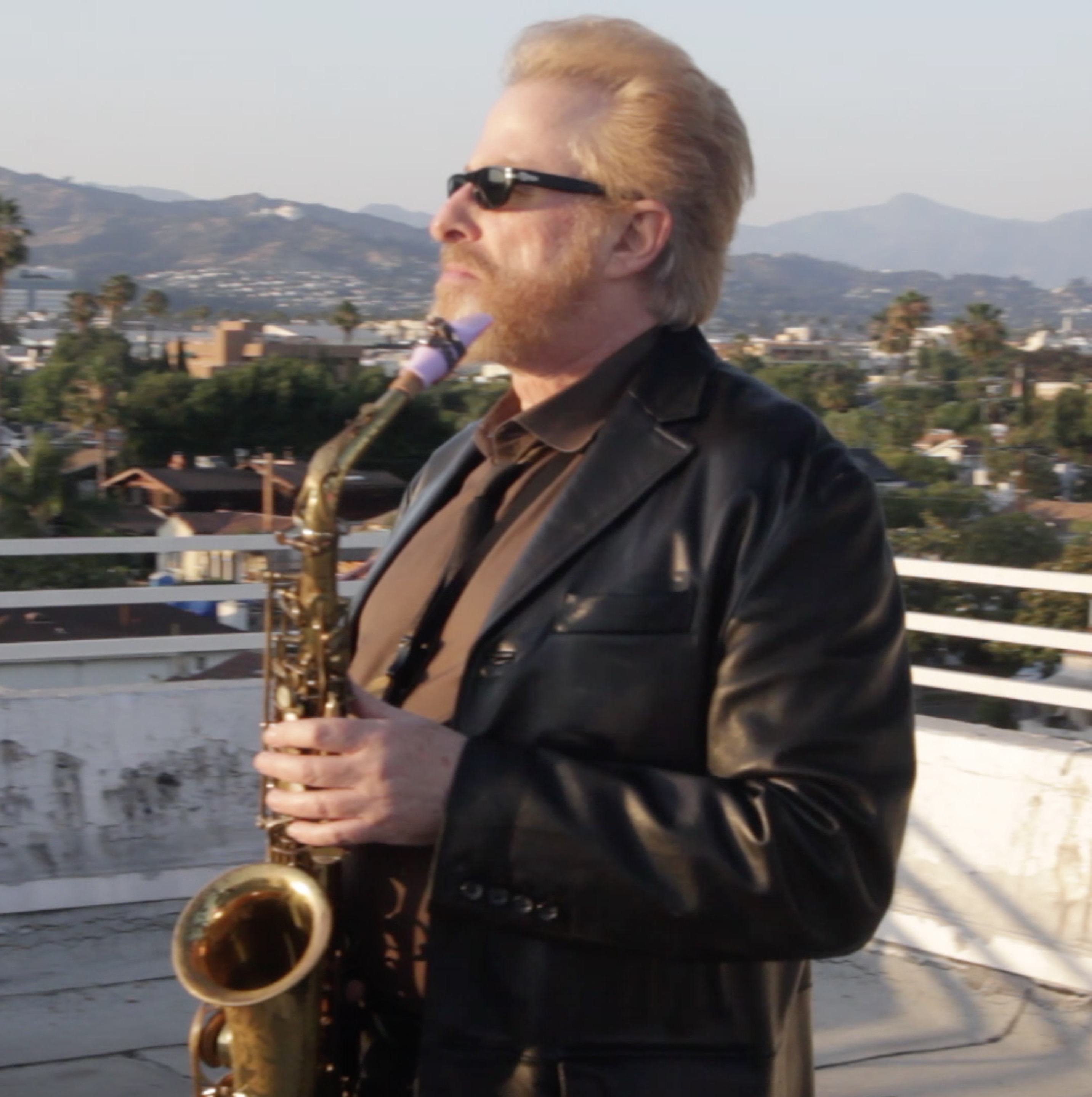 Justin Chart — Bio Site