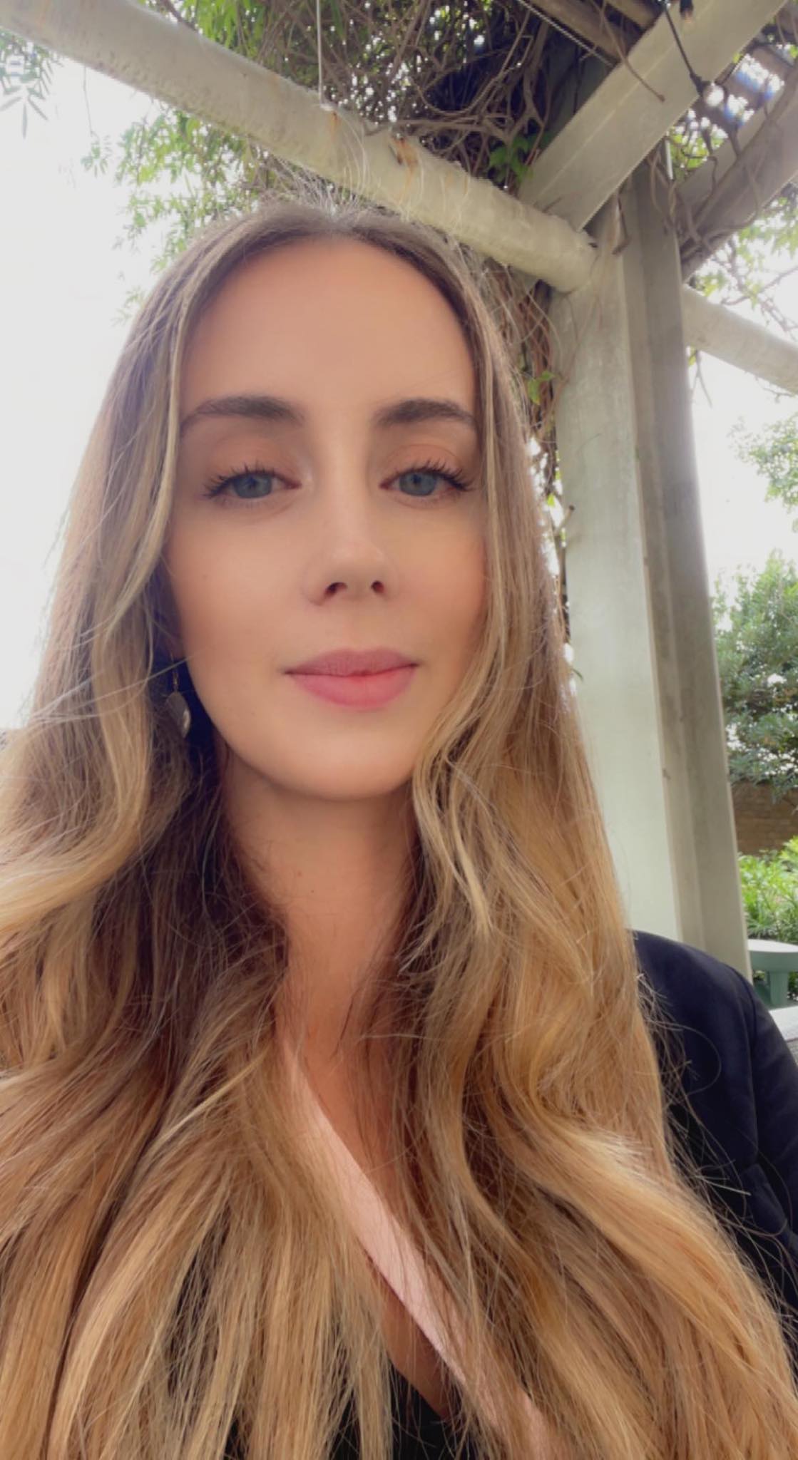 BESTSELLING DARK CONTEMPORARY