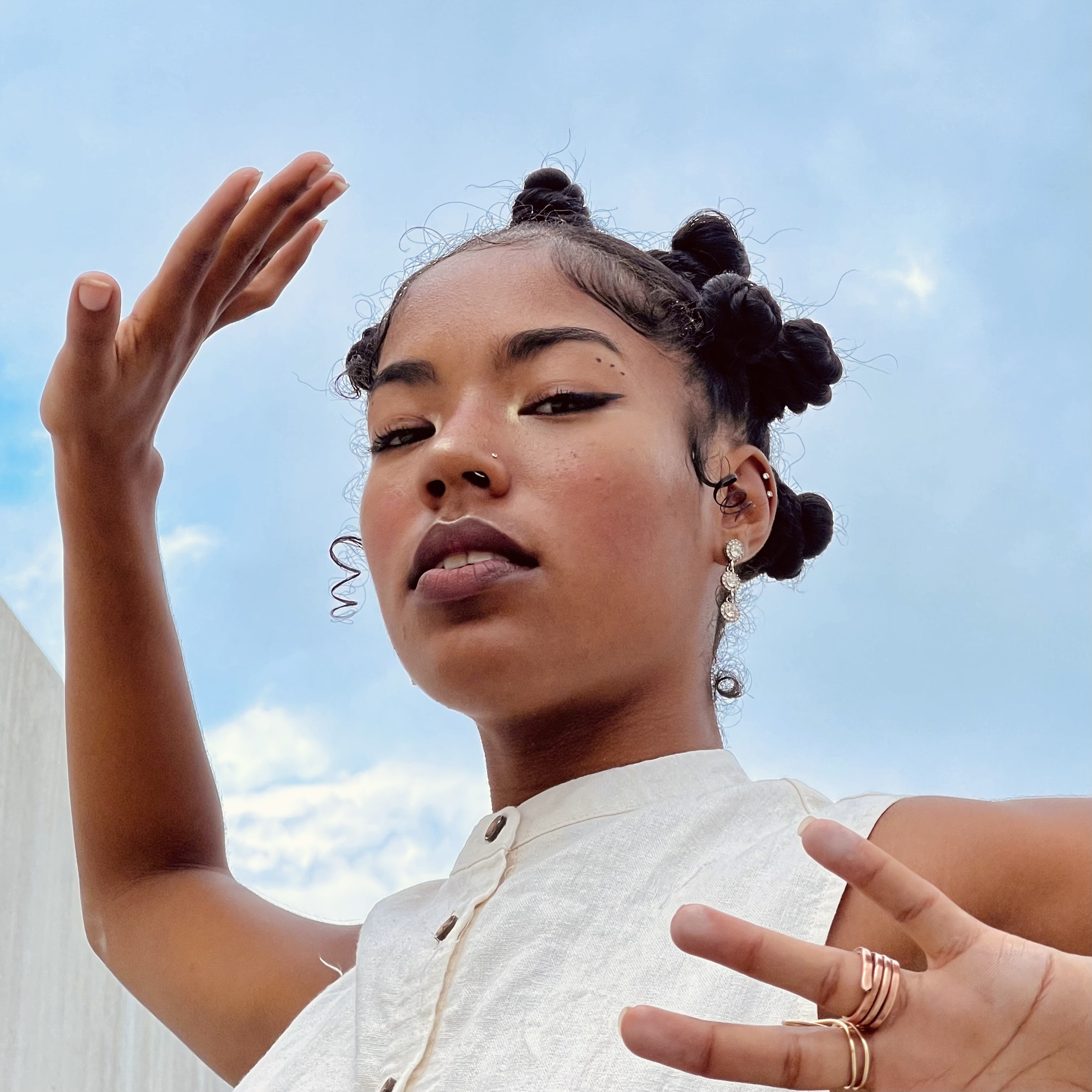 Yuani Rose — Bio Site