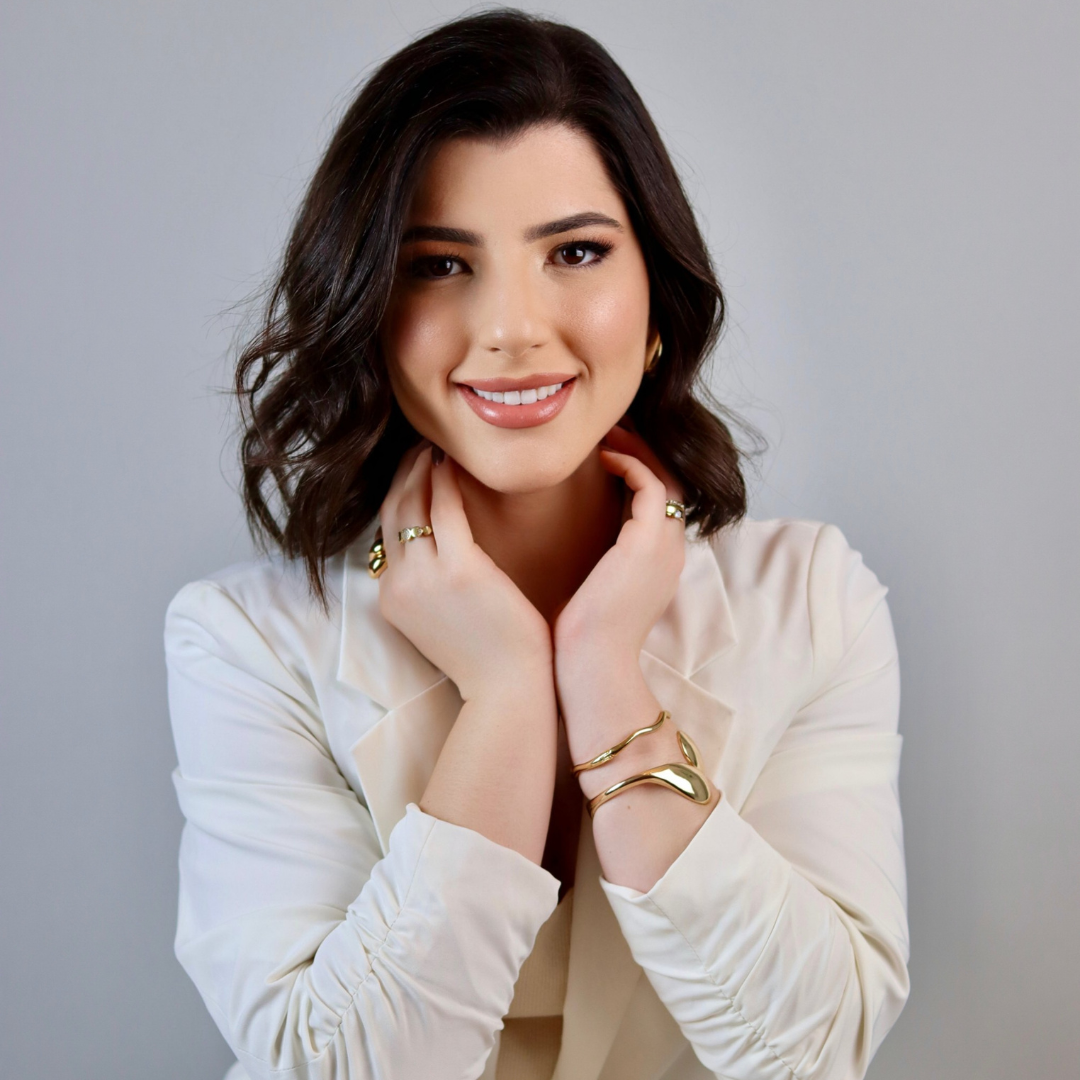 Dra. Raphaela Rodrigues