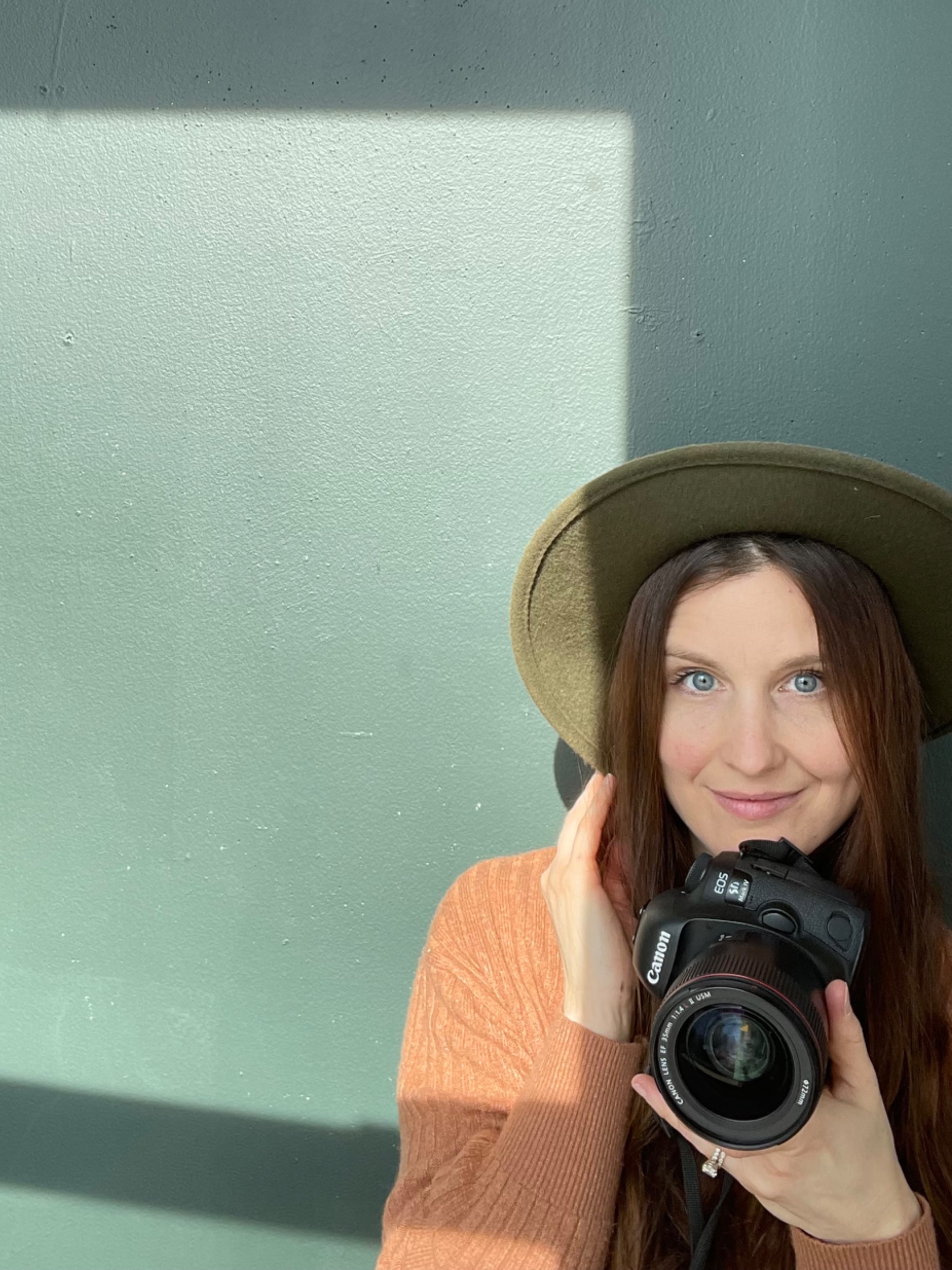 Iowa City Mama + Photographer All about the feels + soaking in all the small moments