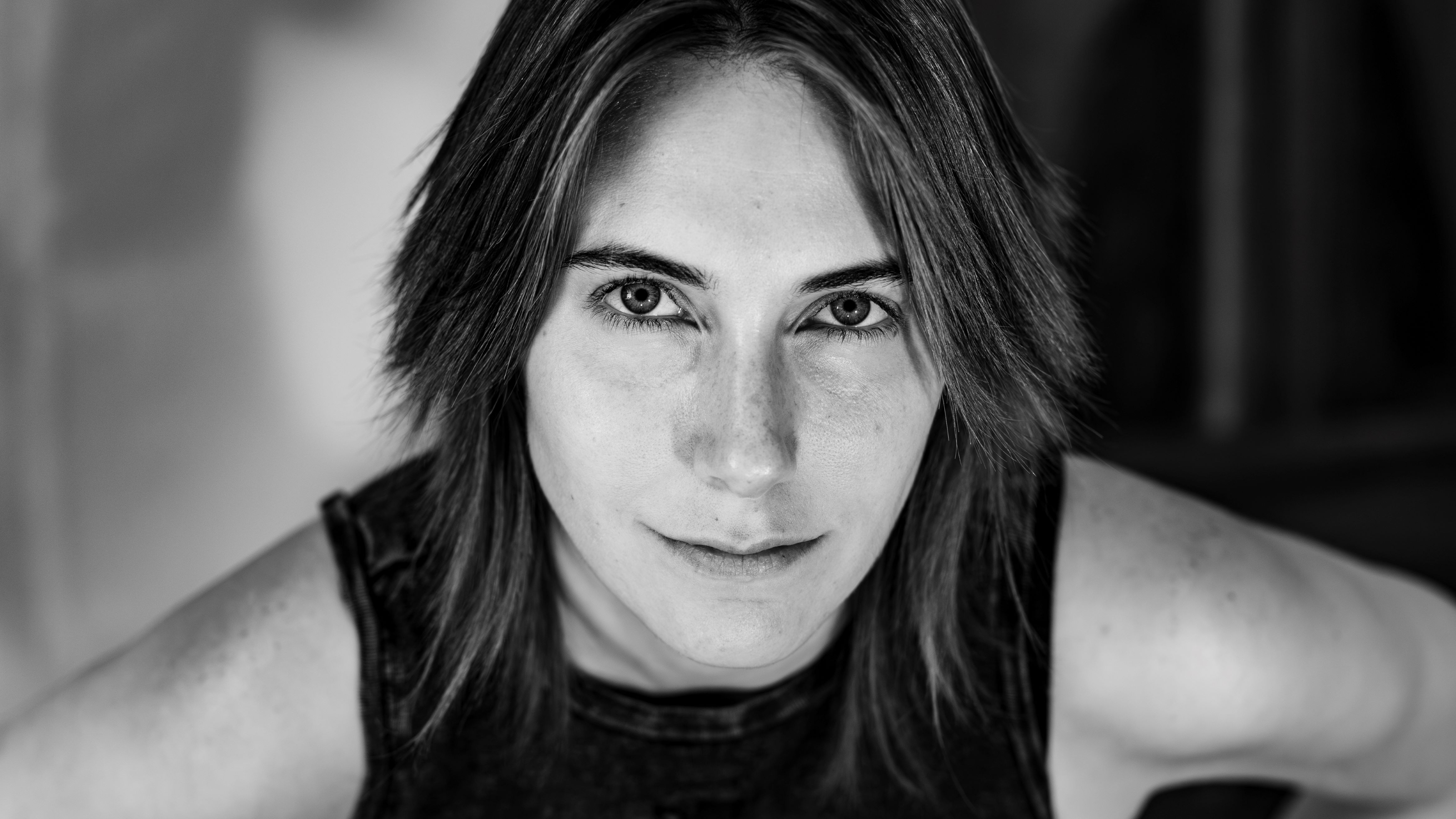 Sara Barnes - Cosmic Egg Arts — Bio Site