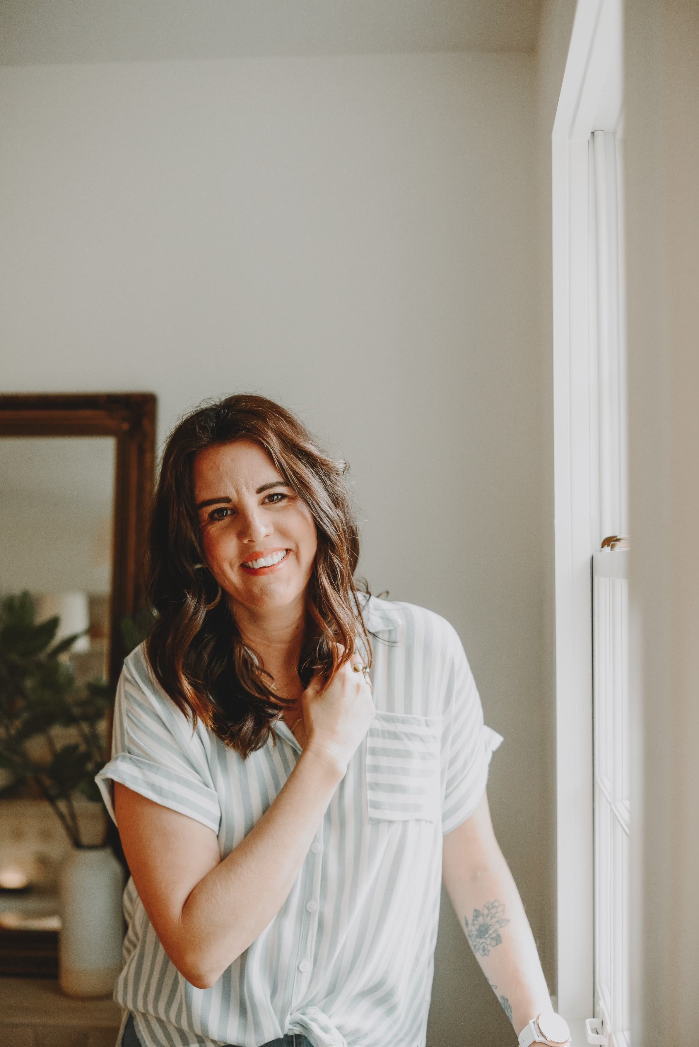 Wynne Elder — Bio Site