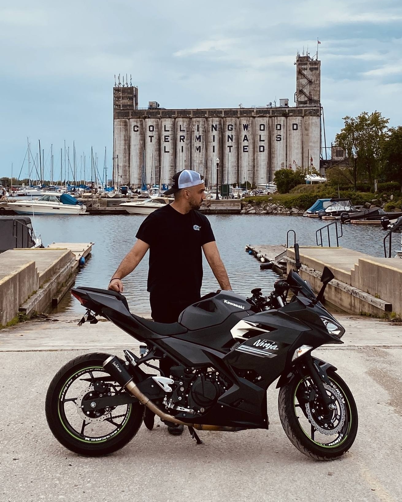 Venom Ninja Moto — Bio Site