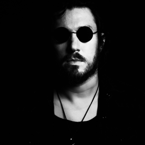 Simon Crow — Bio Site